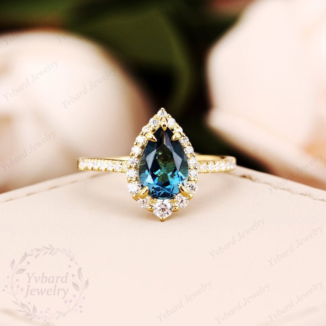 Pear Cut London Blue Topaz Anillo de compromiso 14K Anillo de oro ...