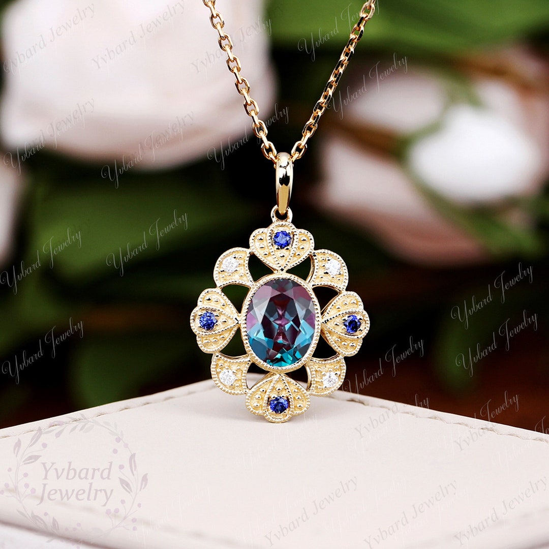 Oval Cut Alexandrite Pendant Necklace Art Deco Solid Yellow Gold ...