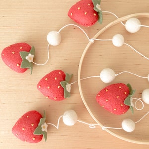 Strawberry Mobile/baby Mobile/fruit Felt Mobile/strawberry Decoration ...