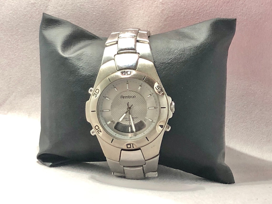 Reloj de hombre Armitron Chronograph, impermeable, nueva batería - Etsy ...