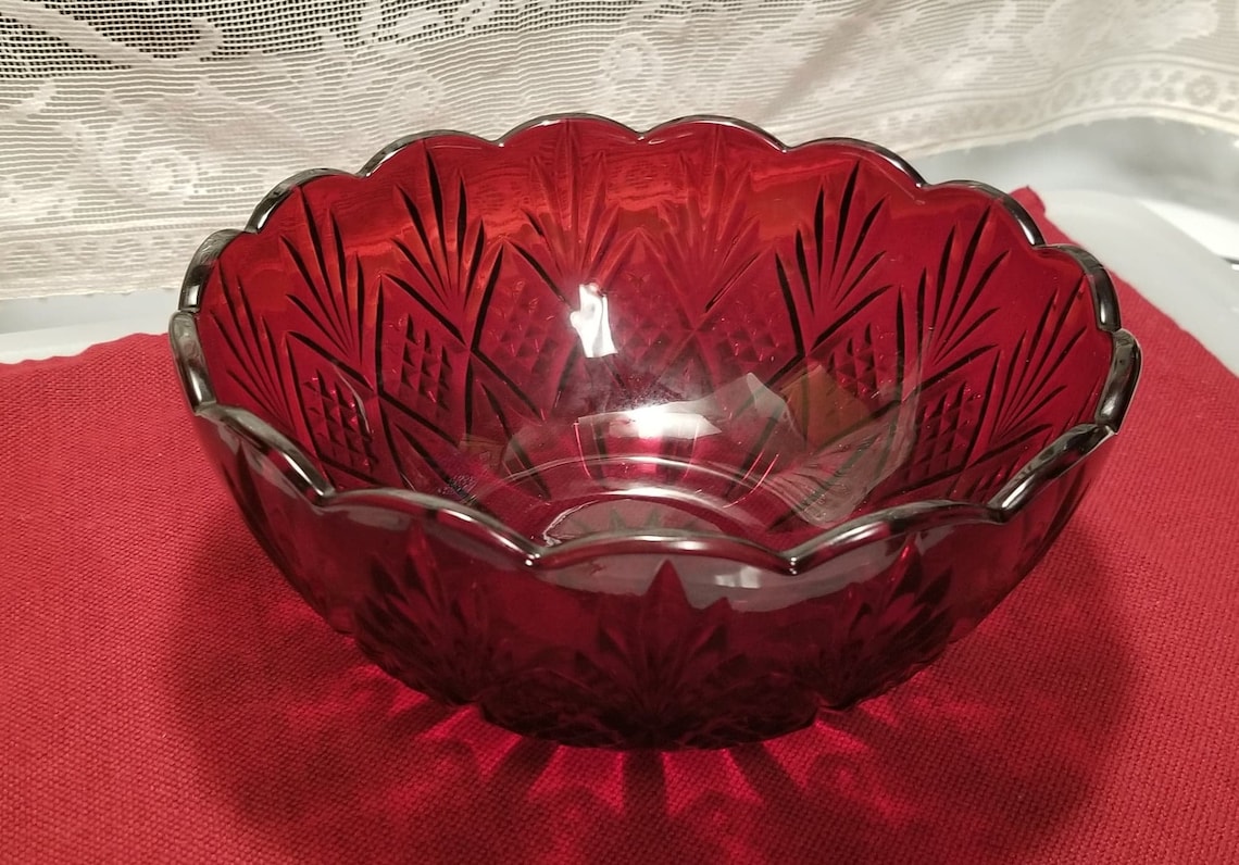 Dublin Red Serving Bowl / Godinger Silver Art Company LTD - Etsy