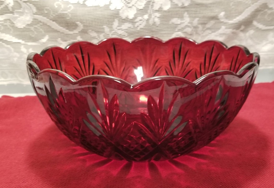 Dublin Red Serving Bowl / Godinger Silver Art Company LTD - Etsy