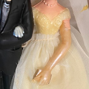 Bride and Groom Cake Topper - Etsy