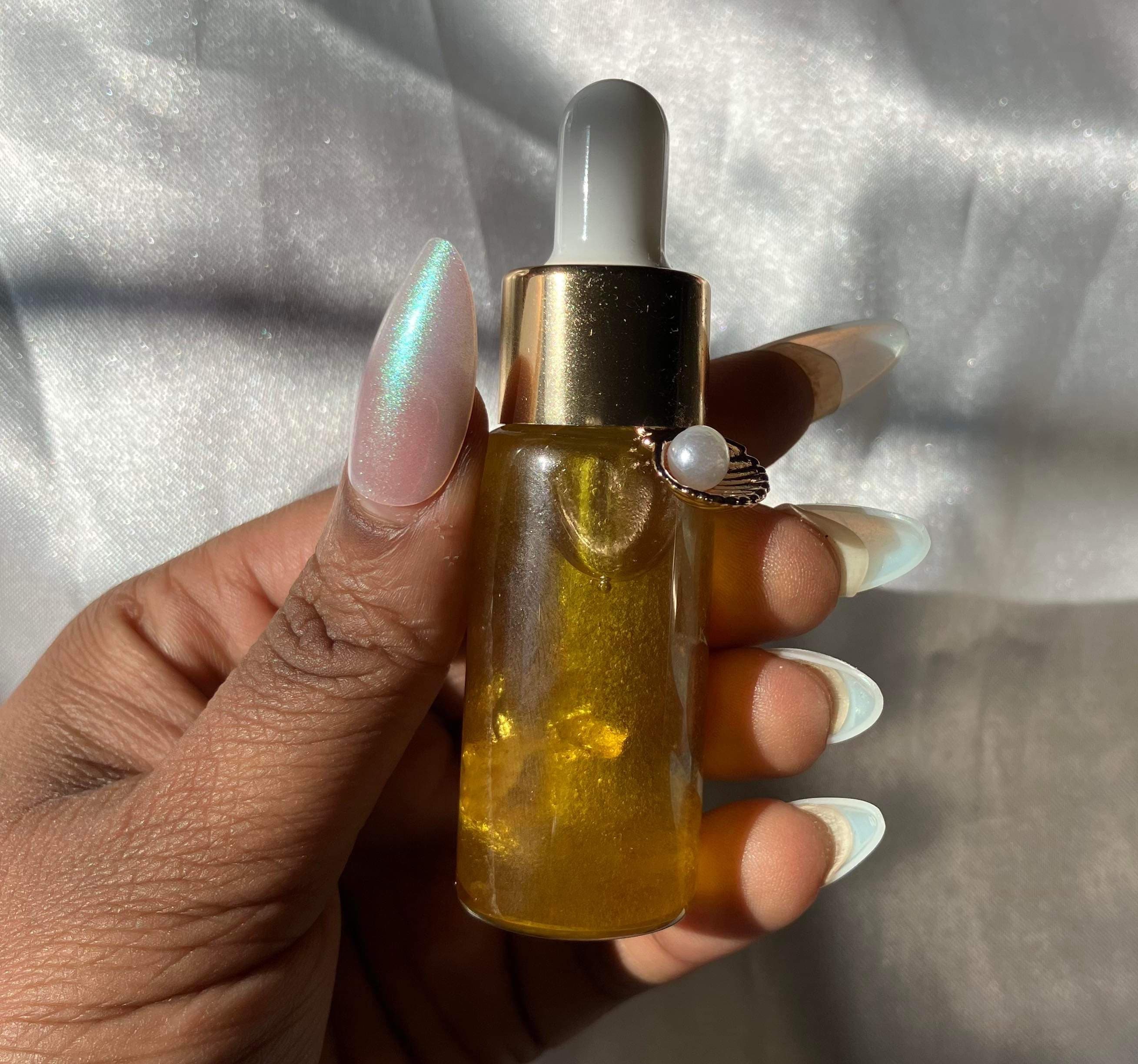 Aphrodite Ritual Oil/ Aphrodite Altar/ Aphrodite Oil/ Love Oil/ Witchy ...