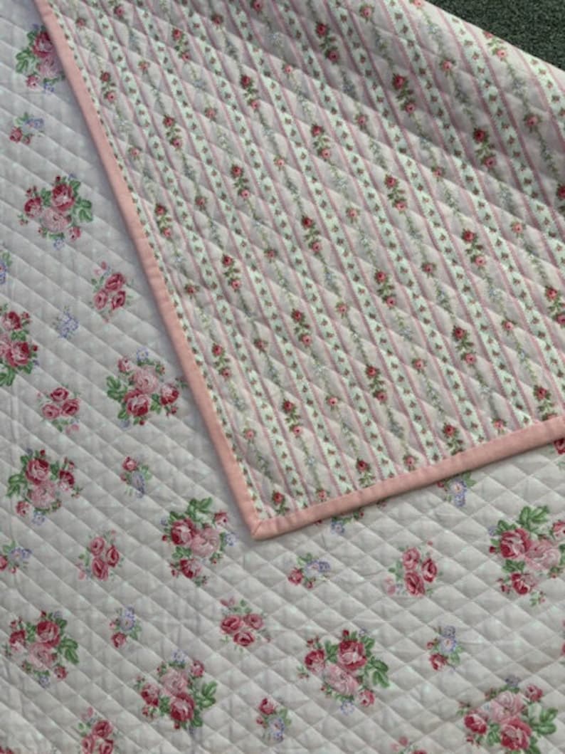 Reversible Pink Rose Quilt - Etsy