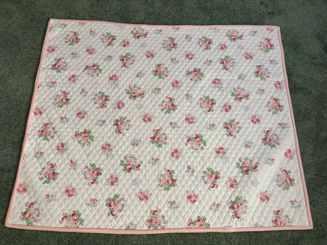 Reversible Pink Rose Quilt - Etsy