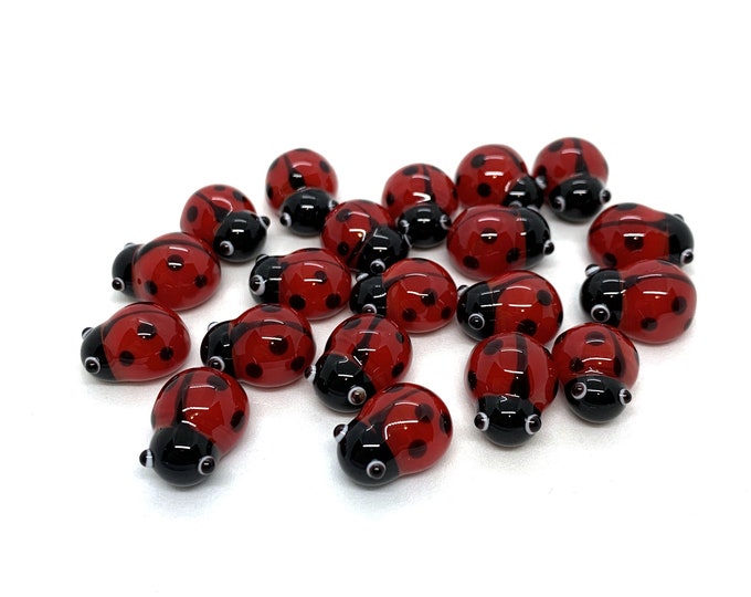 Hand Painted Glass Gems Lady Bugs With a Daisy Ladybugs Ladybug Beetles ...
