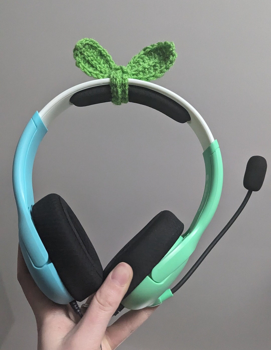 Crochet Leaf Sprout for Headphones or Cord Holder - Etsy