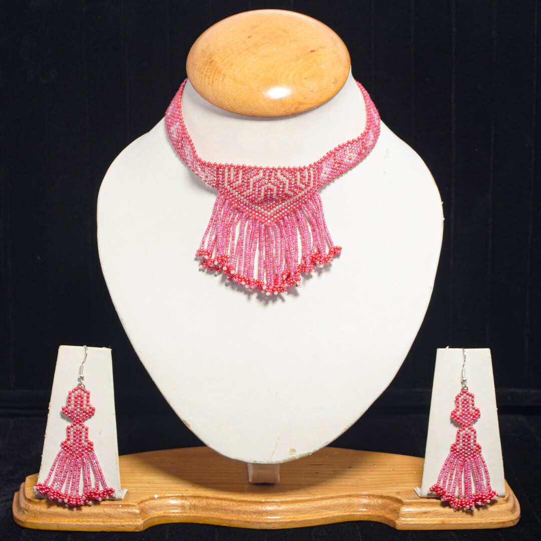 Scarlet Petal Cascade: Elegant Hand-beaded Choker Necklace Set With ...