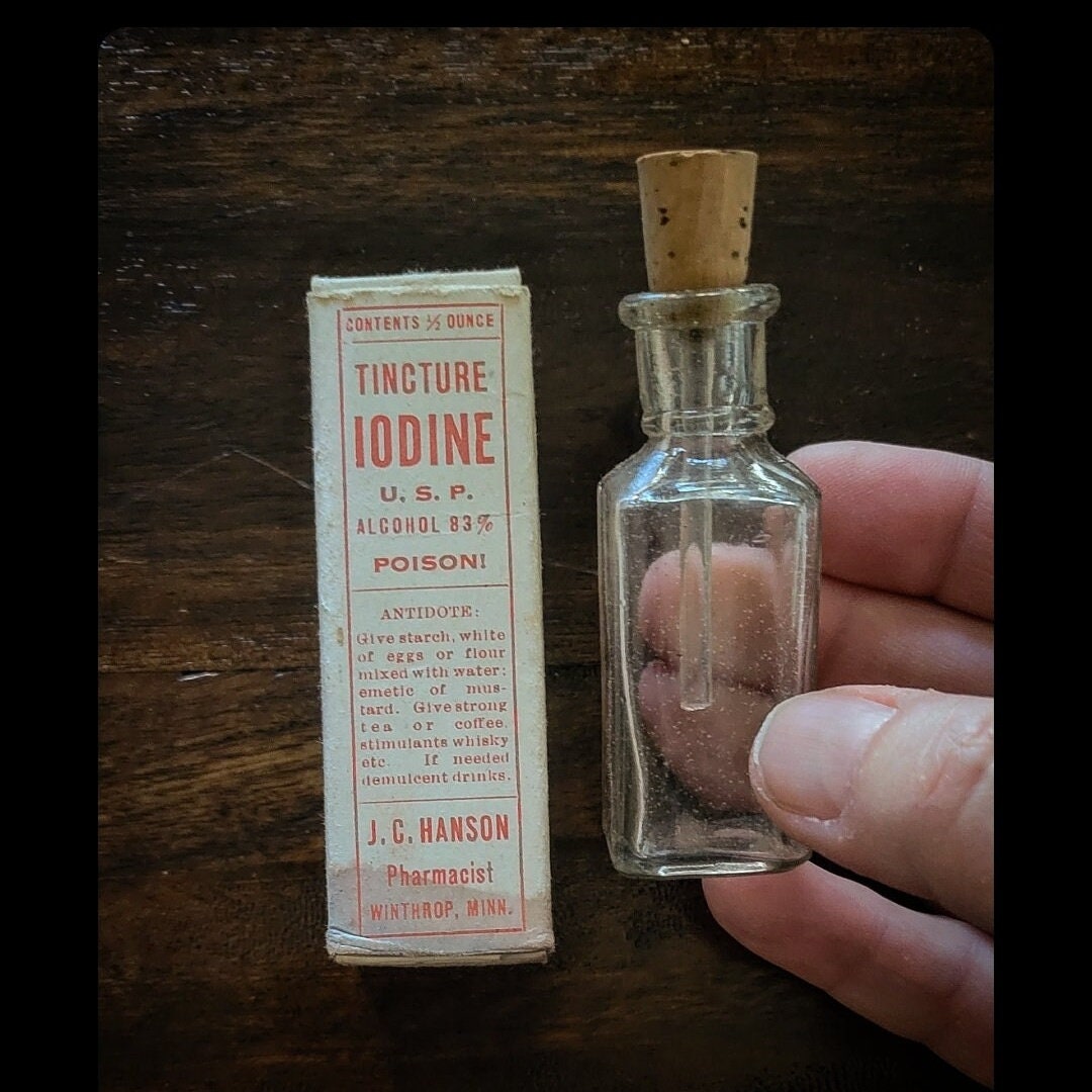 Iodine Bottle in Original Box / Medical Apothecary Pharmacy Memorabilia ...