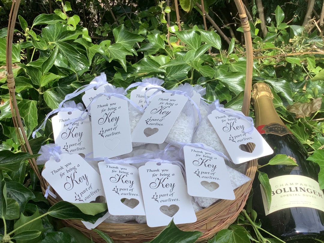 35 Empty White Organza Favour Bags Tags Thankyou for Being a Key Part ...