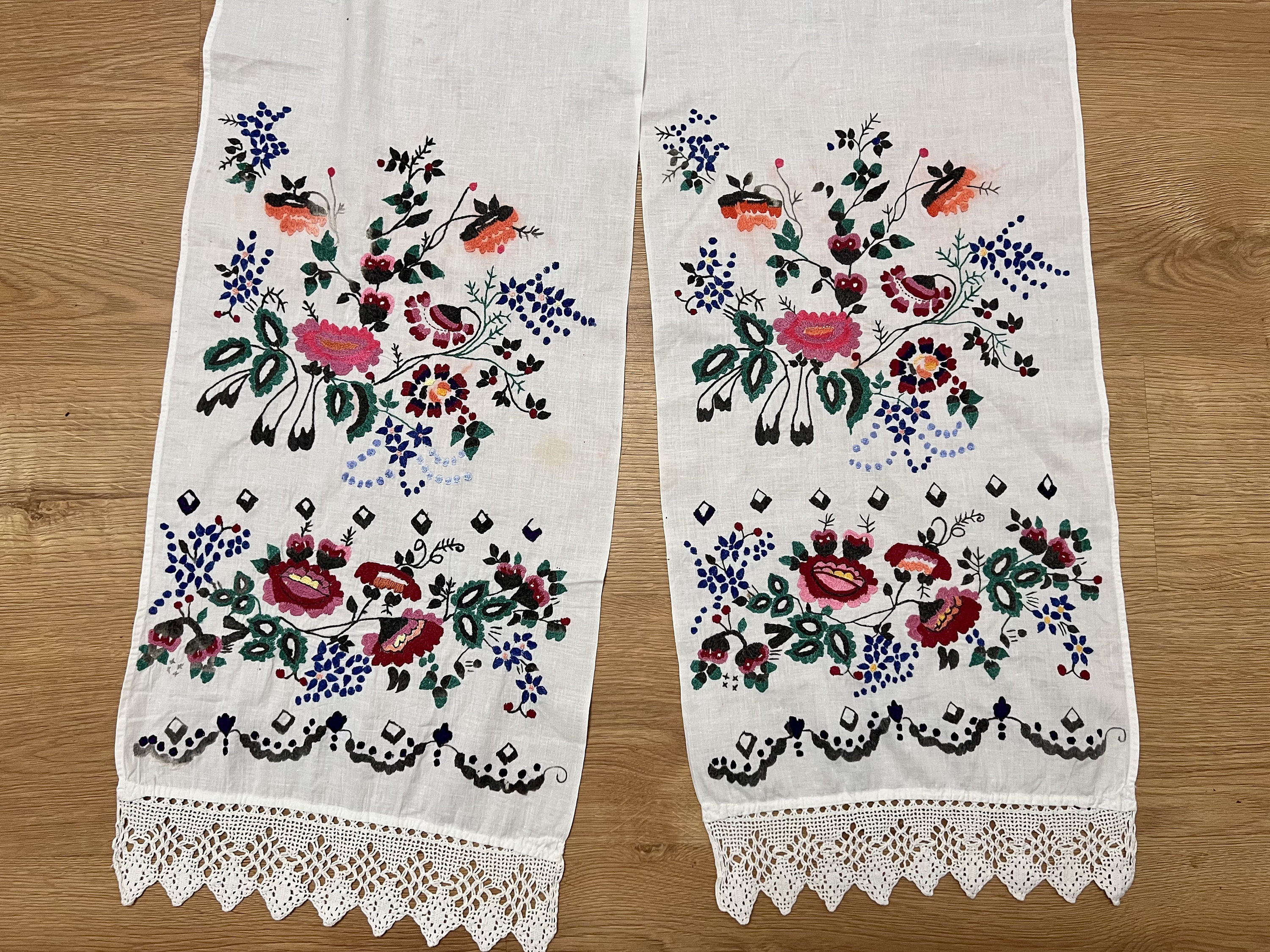 Vintage Ukrainian Towel , Ukrainian Decor , Hand Embroidery , Glory to ...