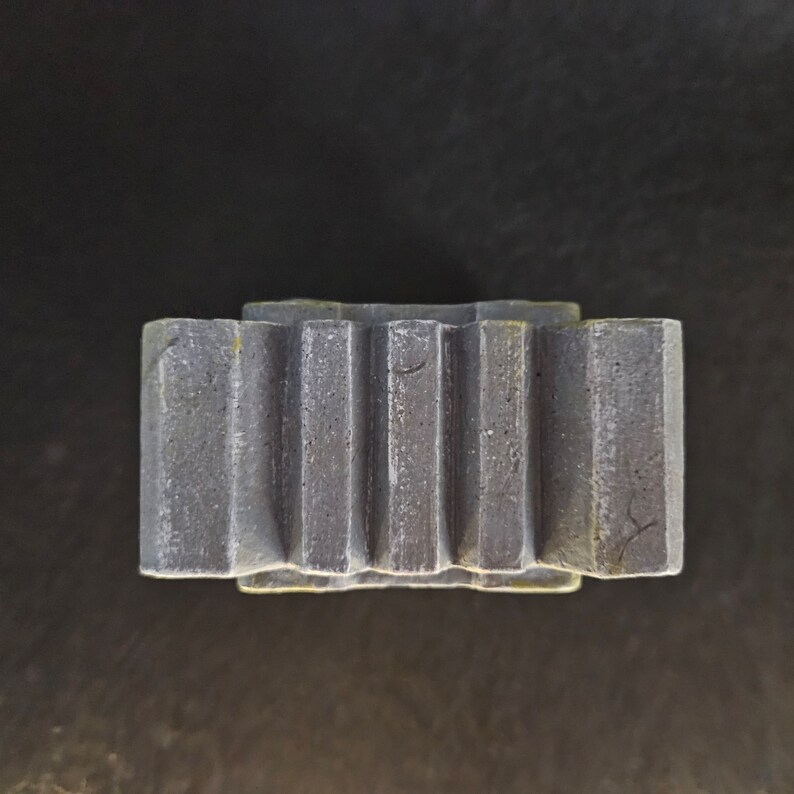 Thwomp Figura De La Saga De Super Mario - Etsy