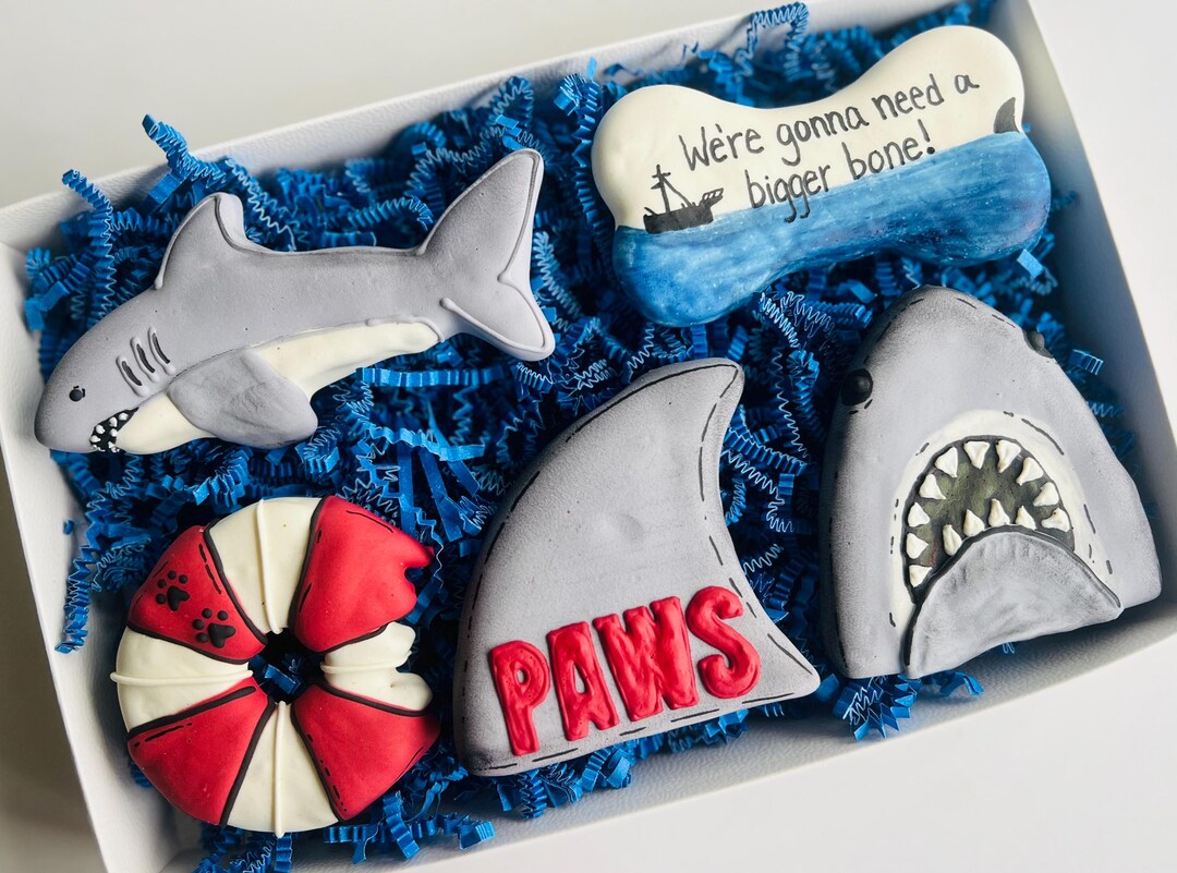 PAWS Shark Dog Treat Box | Shark Dog Treats | Organic Dog Treats | All ...
