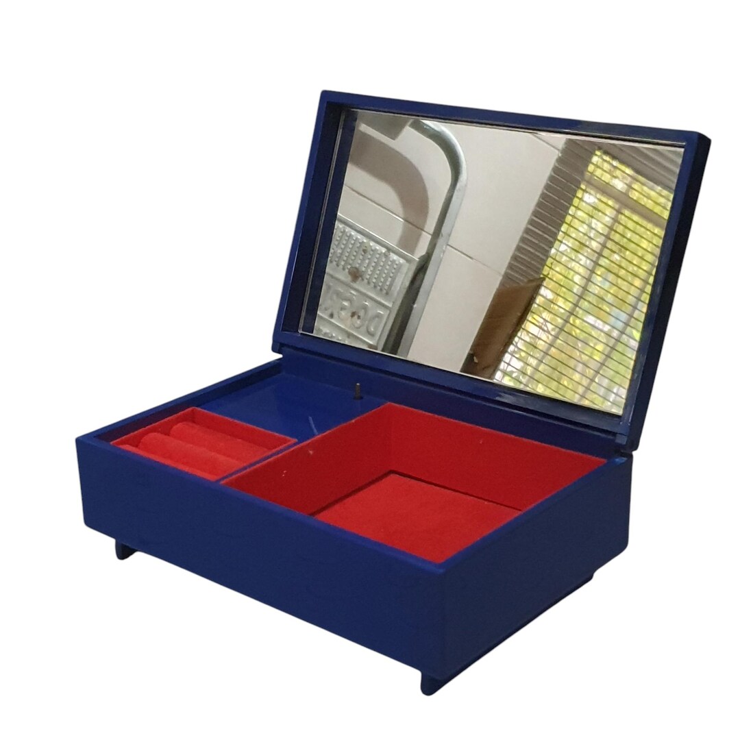 Vintage Bakelite Jewelry Box With Lantern - Etsy