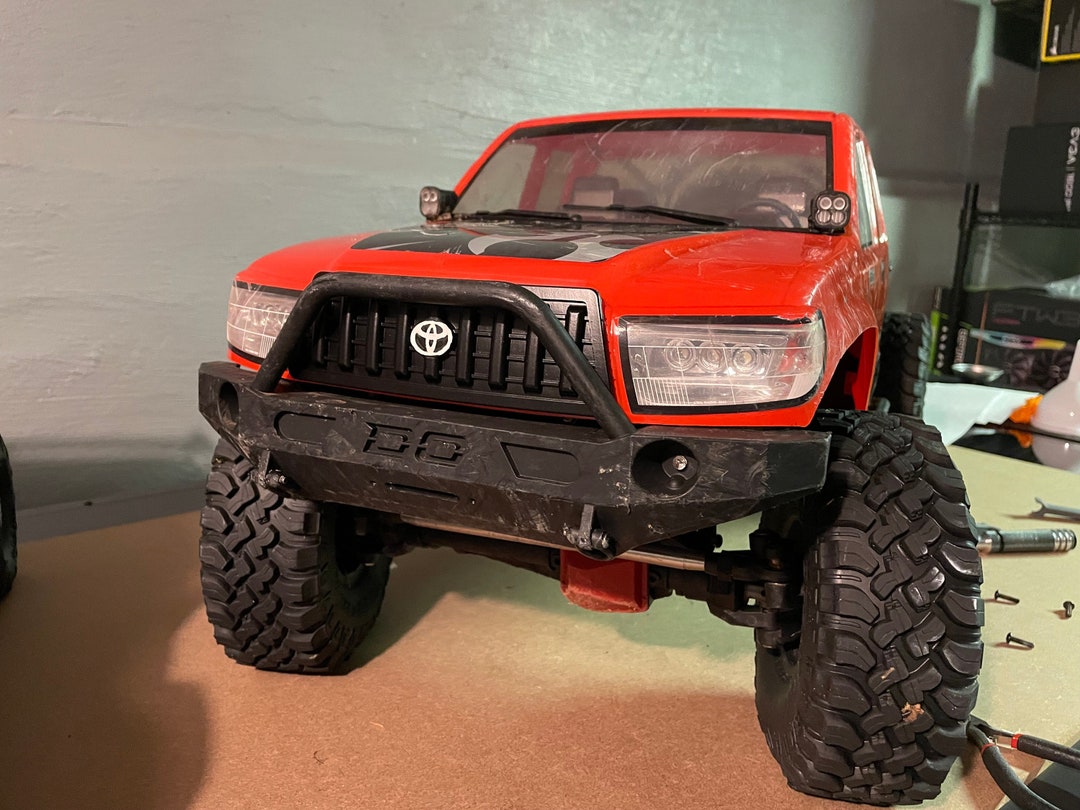 Axial SCX6 Honcho Older Toyota Style Front Grill - Updated W/ Logo Spot ...