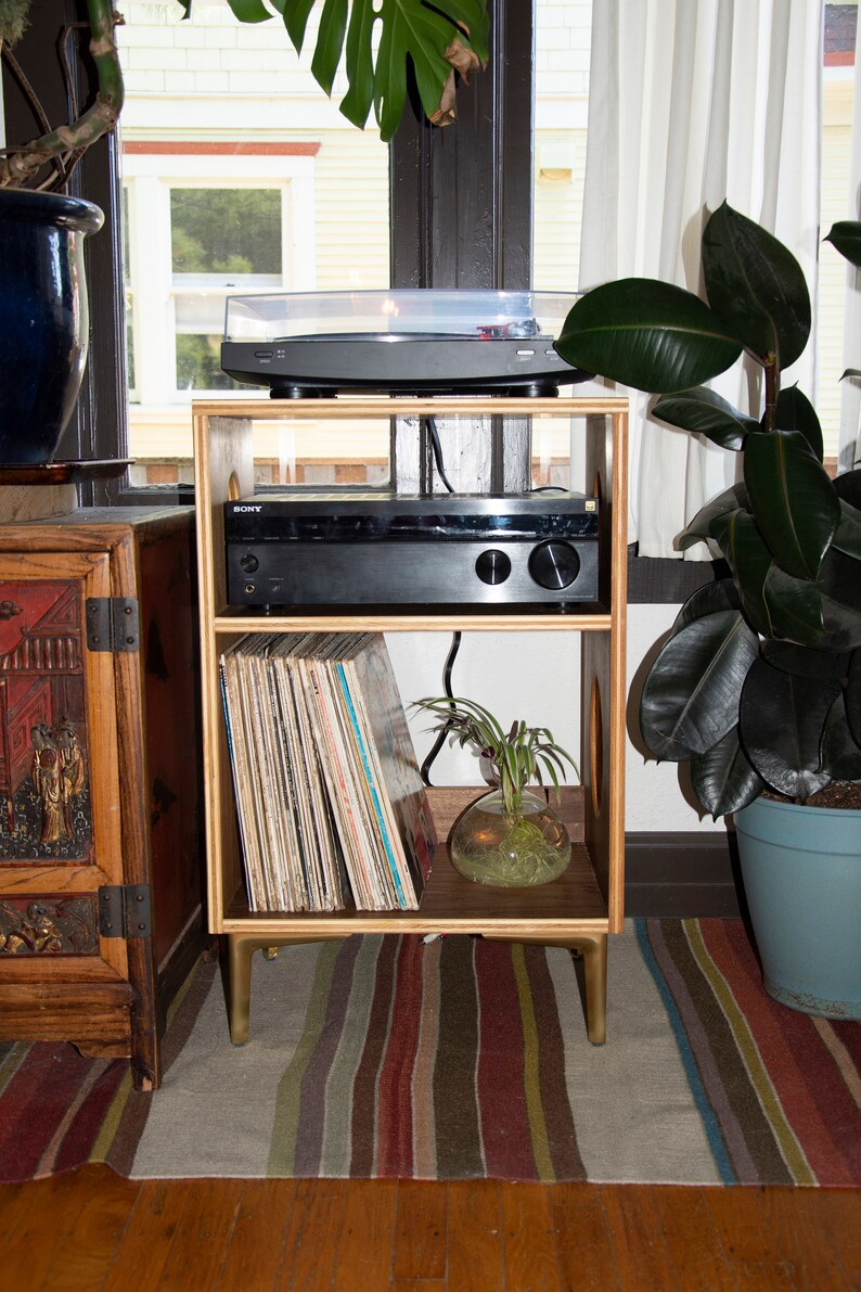 The encore WALNUT Vinyl Record Turntable Cabinet - Etsy