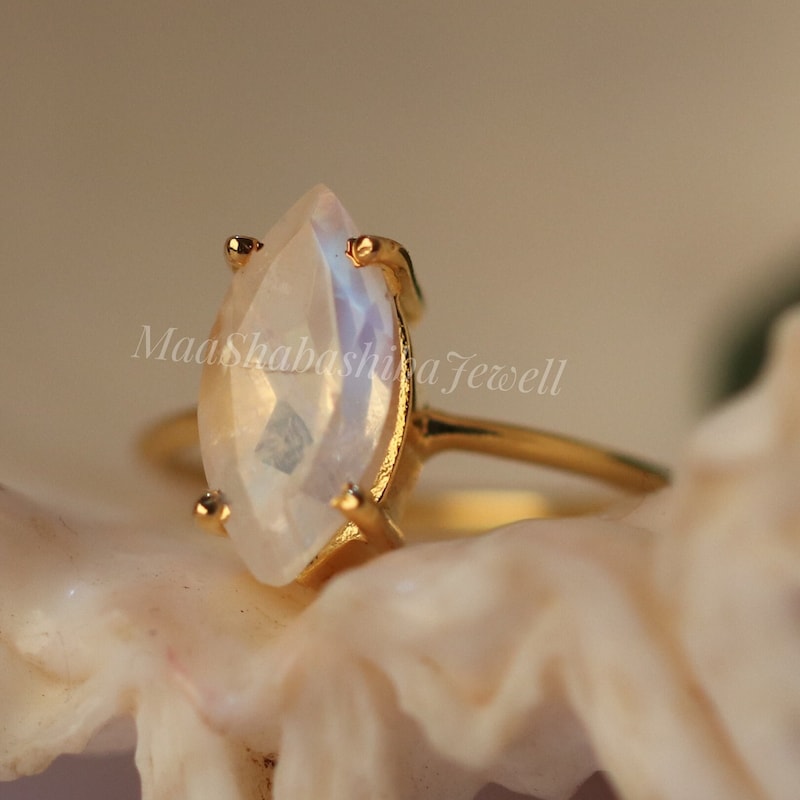 Gold Moonstone Ring - Etsy