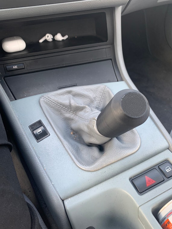 Understanding The Functions Of The Shift Lever Of An Automatic Car ...