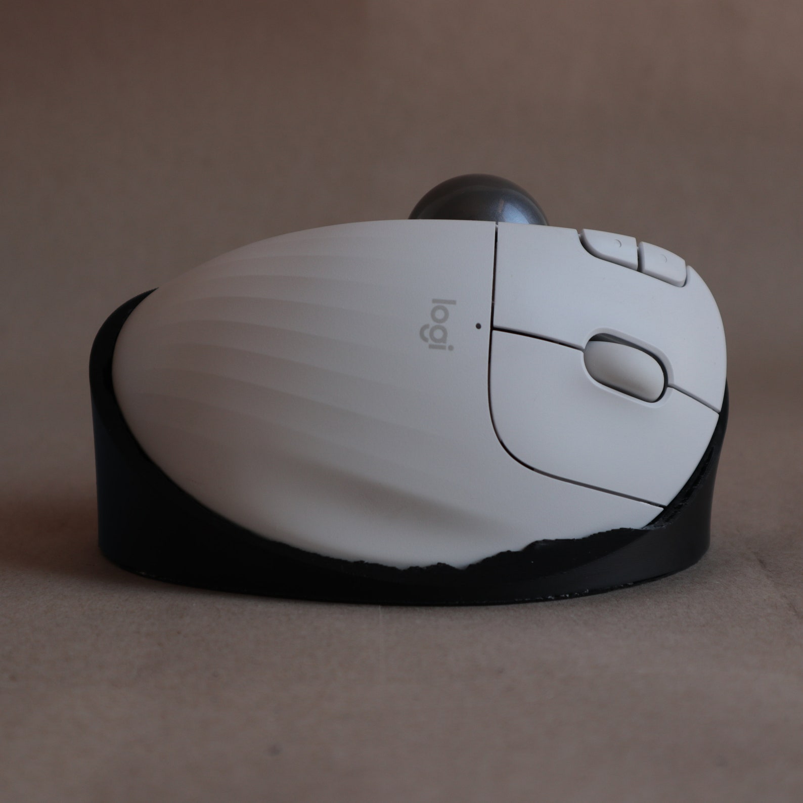 Logitech M575 Wedge Stand in Colour Black - Etsy