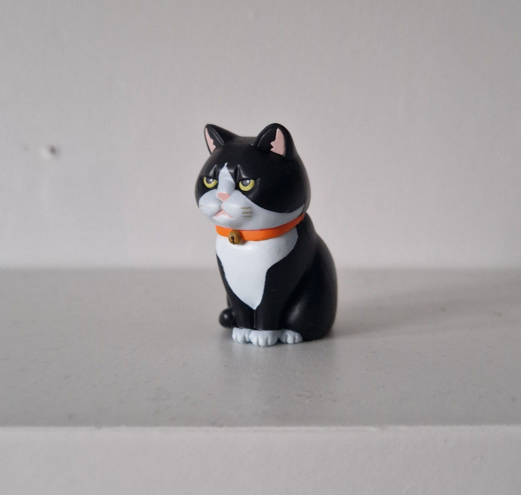 Japanese Grumpy Sitting Cat Gashapon Toys Approx. 4cm Tall - Etsy UK