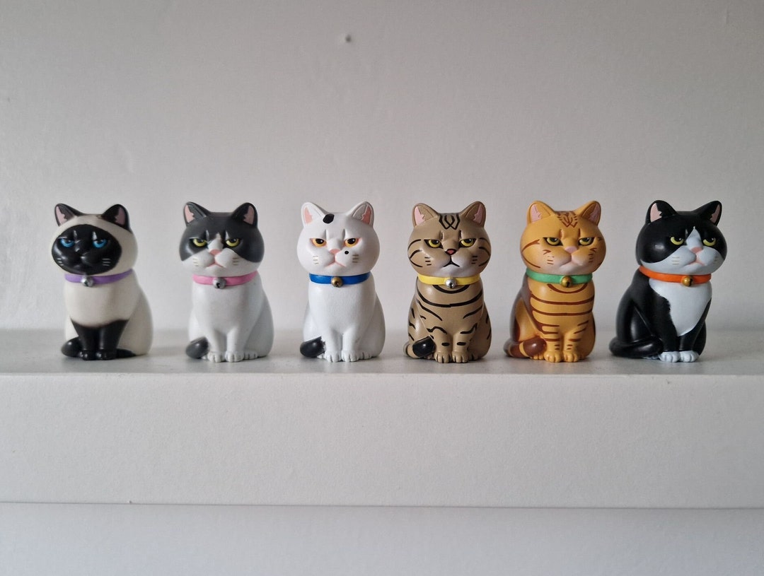 Japanese Grumpy Sitting Cat Gashapon Toys Approx. 4cm Tall Beautifully ...