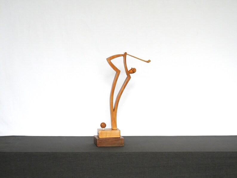 Wooden Golfer Sculpture - Izombé - Etsy