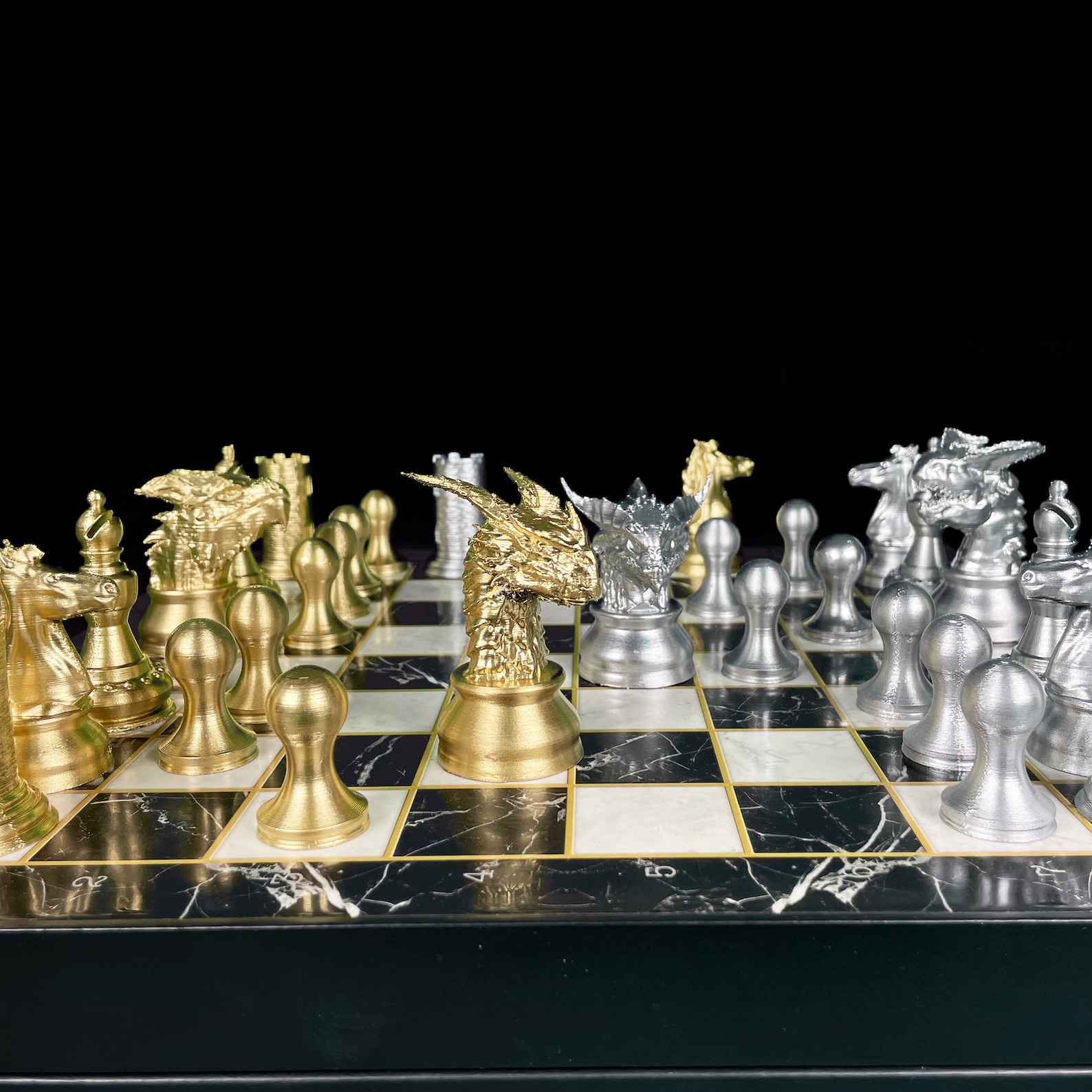 Japanese Mythological Dragon Chess Set With Chessboard Smaug Chess Set ...