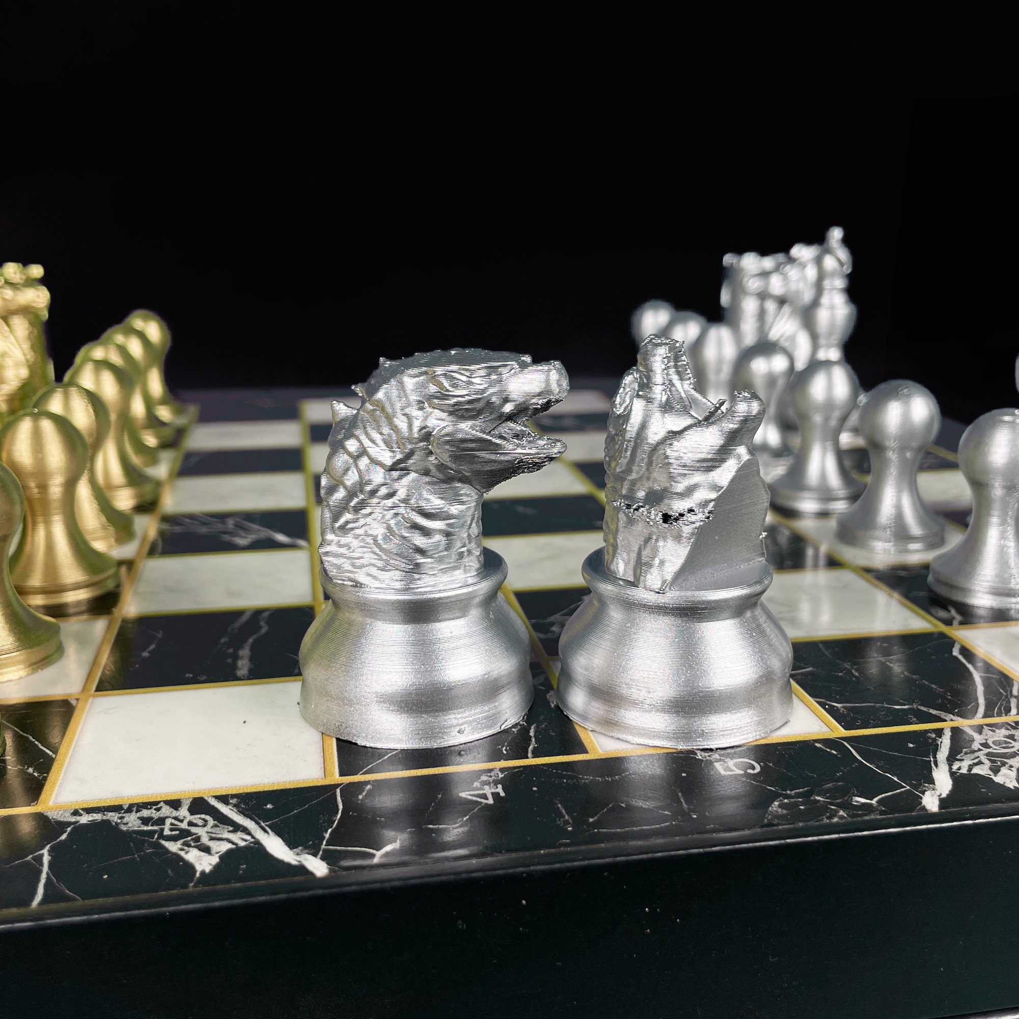 King Kong Versus Godzilla Chess Set With Chessboard Animal Chess Game ...