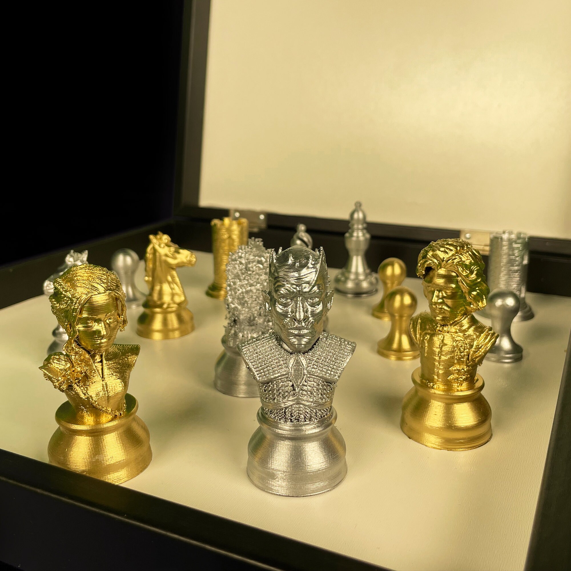 GOT Figure Chess Set With Chessboard Game of Chess Set Personalized ...