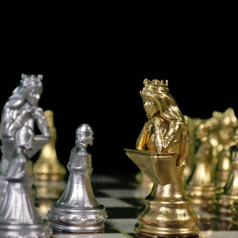 Medieval Chess Set With Chessboard - Medieval Chess Pieces ...