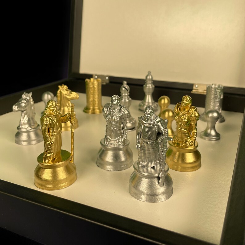Crusaders Knight Chess Set With Chessboard Warrior Chess Set Chessboard ...
