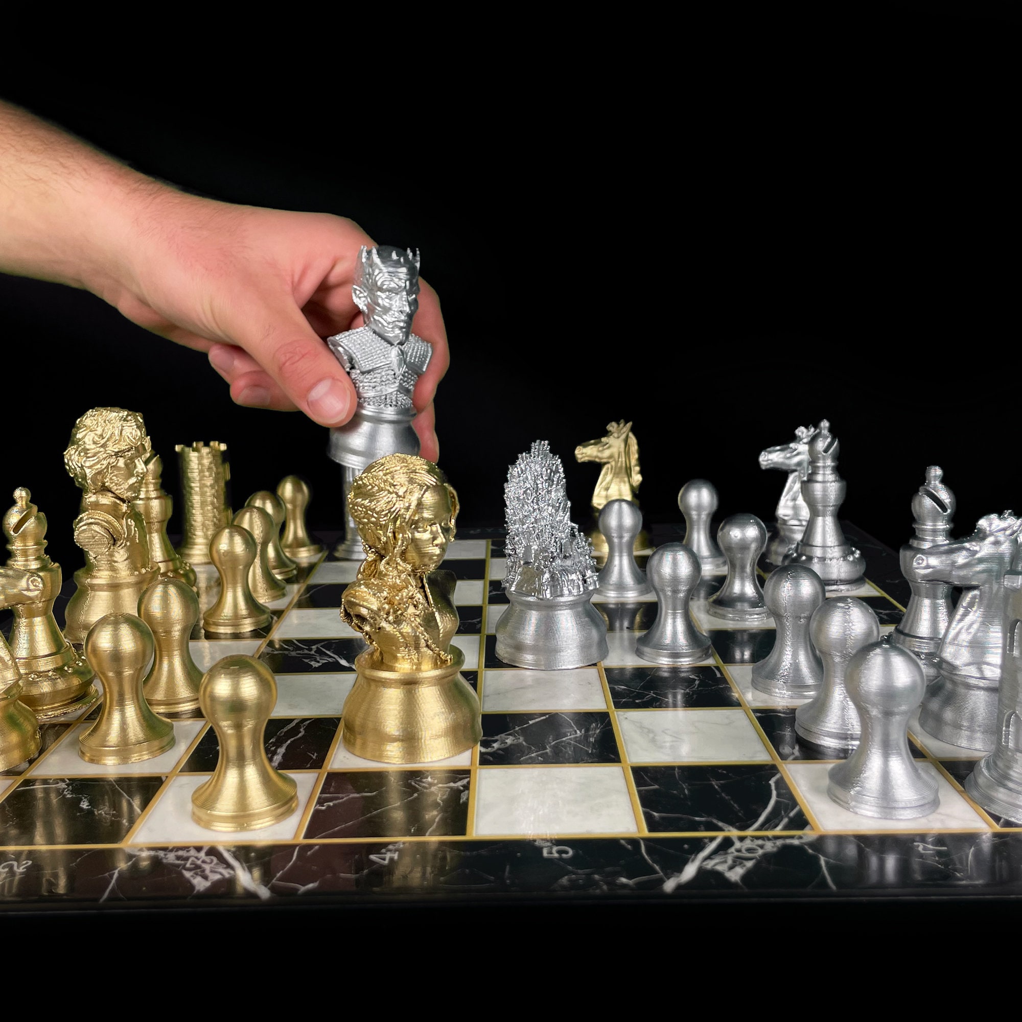 GOT Figure Chess Set With Chessboard - Game of Chess Set | Personalized ...