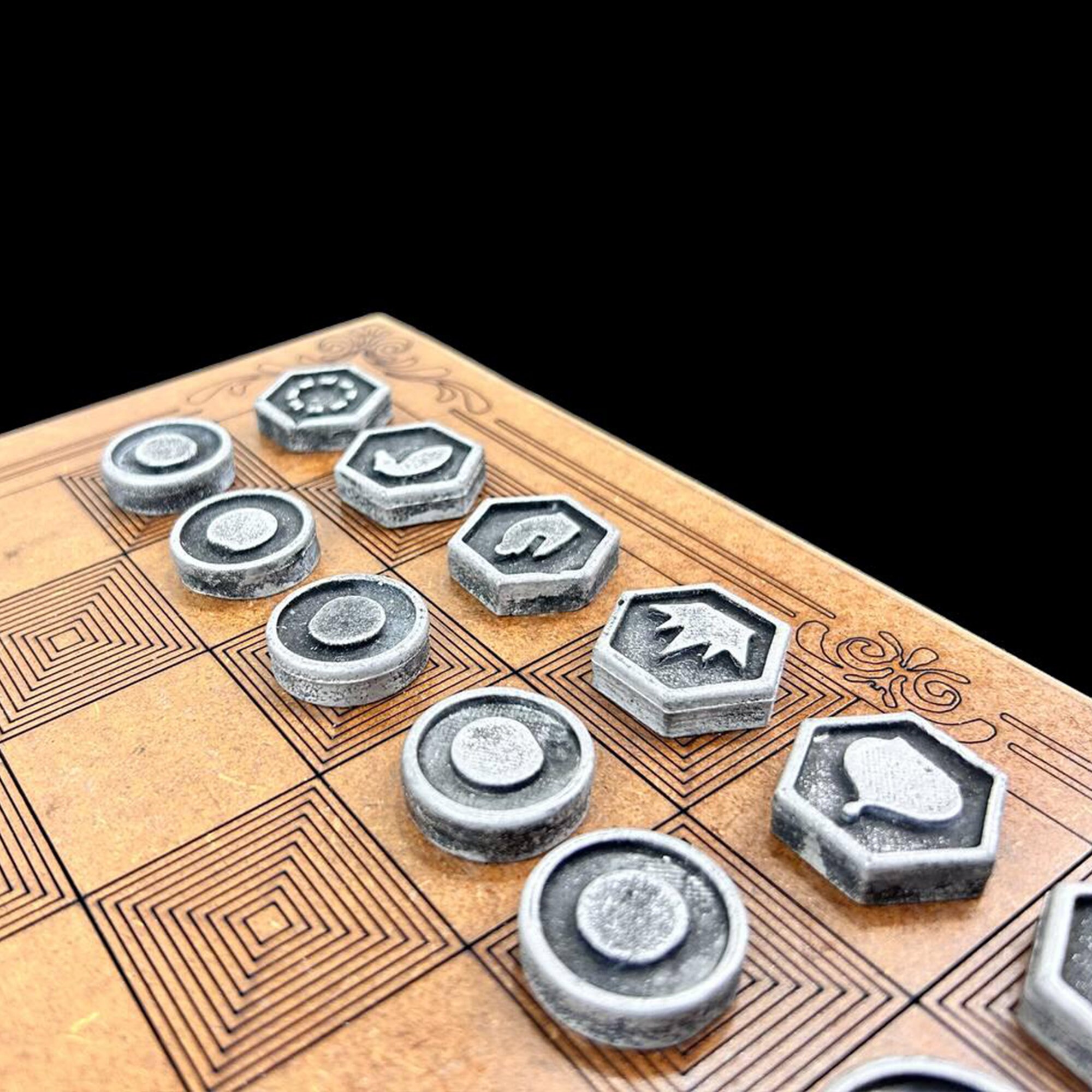 Metal 2D Checkers Chess Set With Chessboard | Personalized Chessboard ...