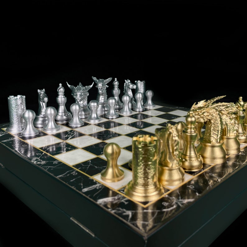 Japanese Mythological Dragon Chess Set With Chessboard Smaug Chess Set ...