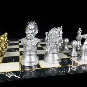GOT Figure Chess Set With Chessboard - Game of Chess Set | Personalized ...