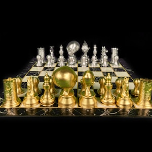 Customizable Alien Space Chess Set With Infinite Chessboard Chest ...