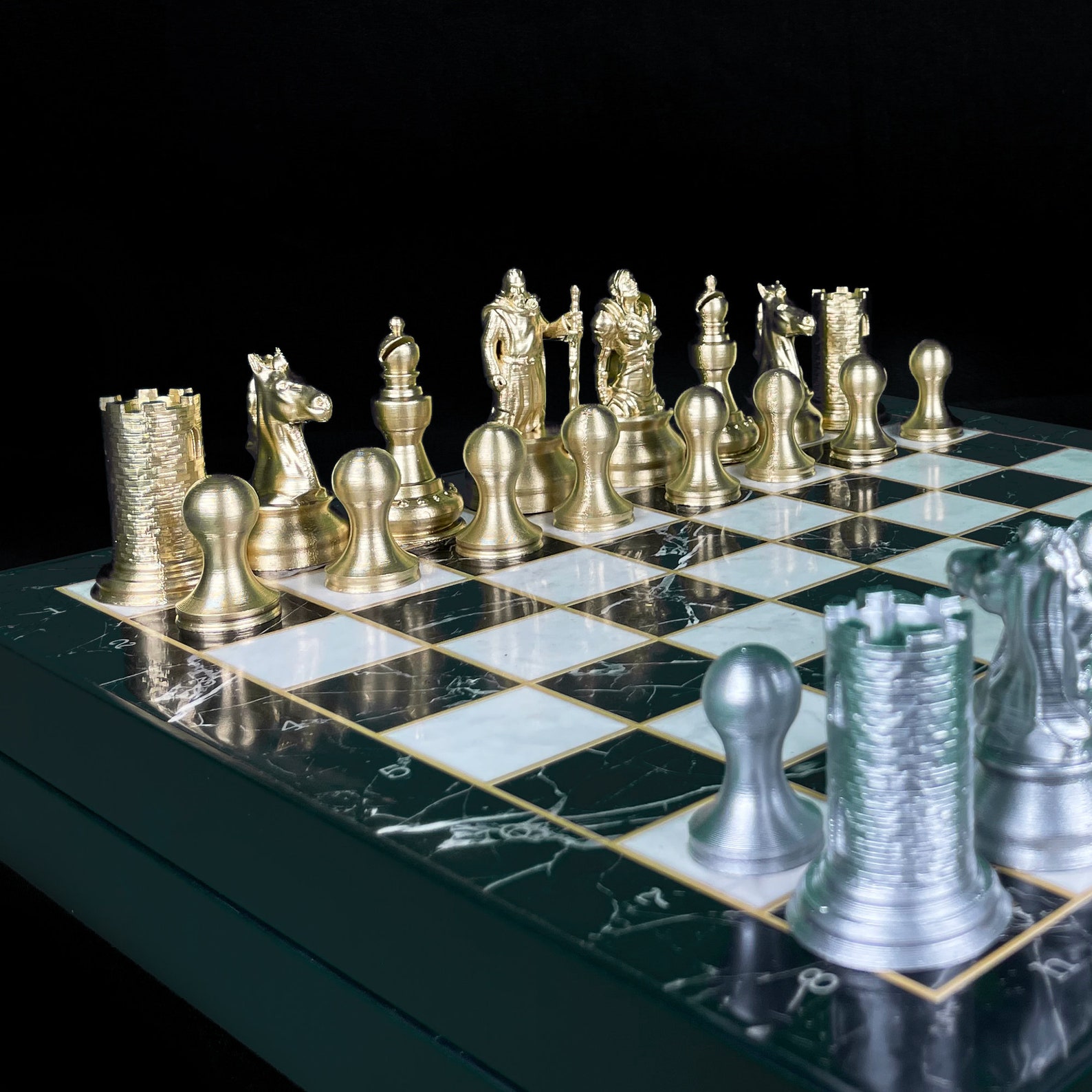 Crusaders Knight Chess Set With Chessboard Warrior Chess Set Chessboard ...