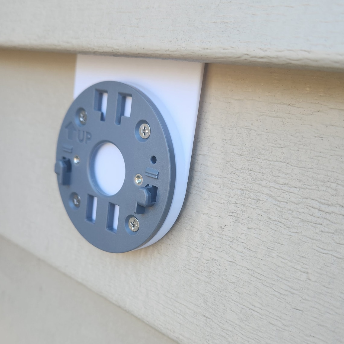 Ring Spotlight PRO & Plus Vinyl Siding Clip - No Drilling, No Screws ...