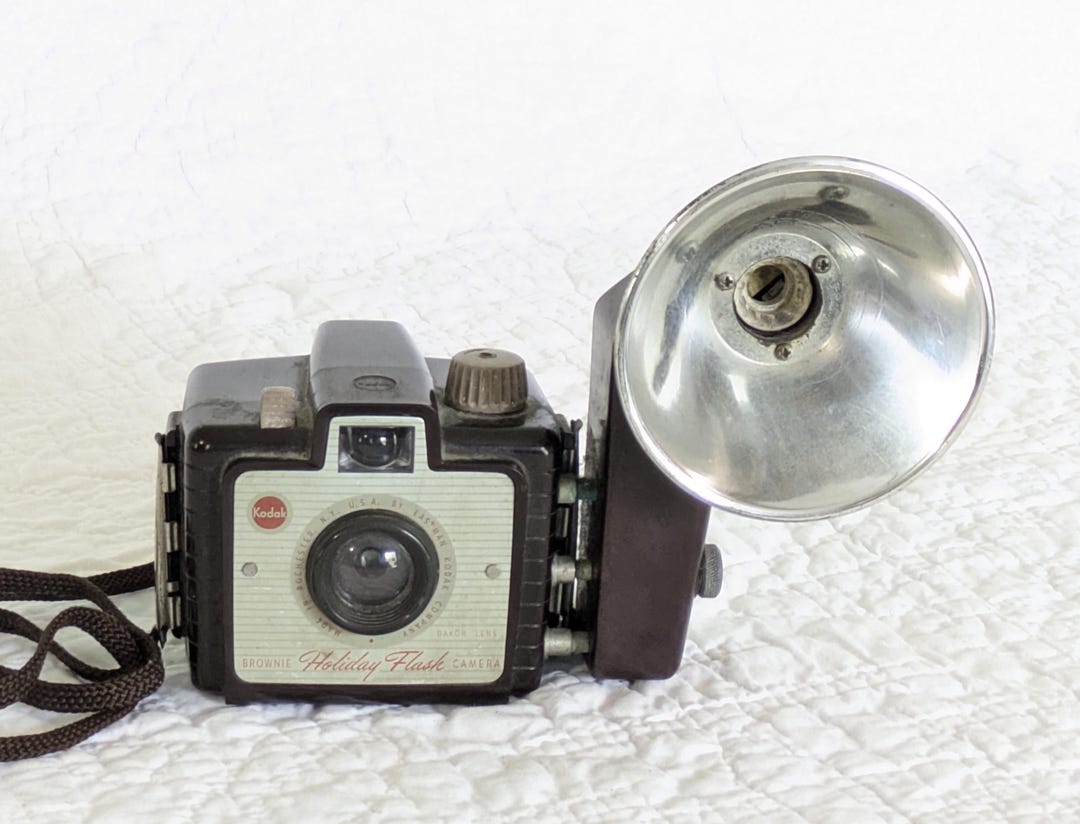 Vintage UNTESTED Kodak Brownie Holiday Flash Camera With Neck Strap - Etsy