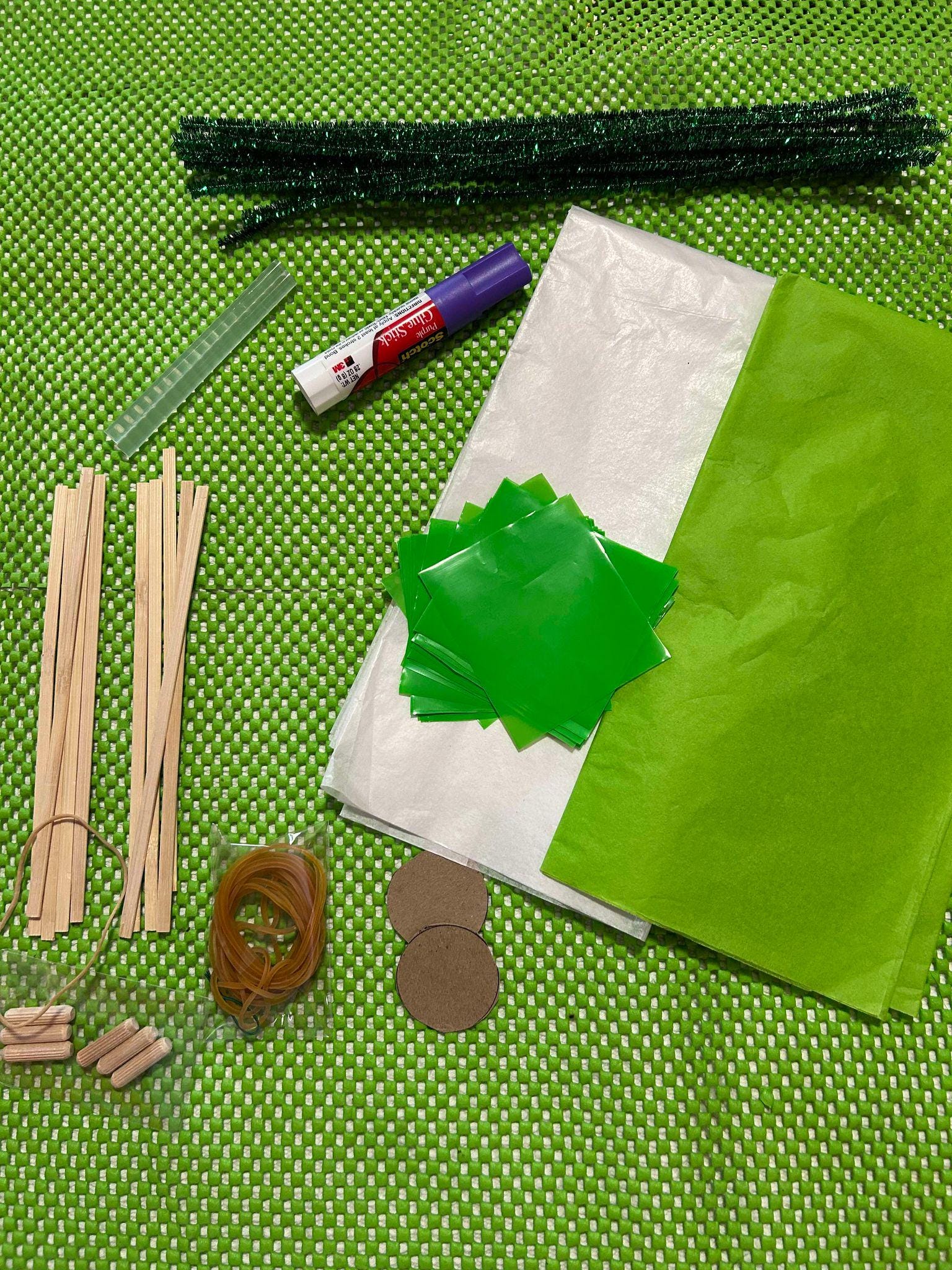 DIY the Art of Making Your Own Philippine Christmas Holiday Parol Kit ...