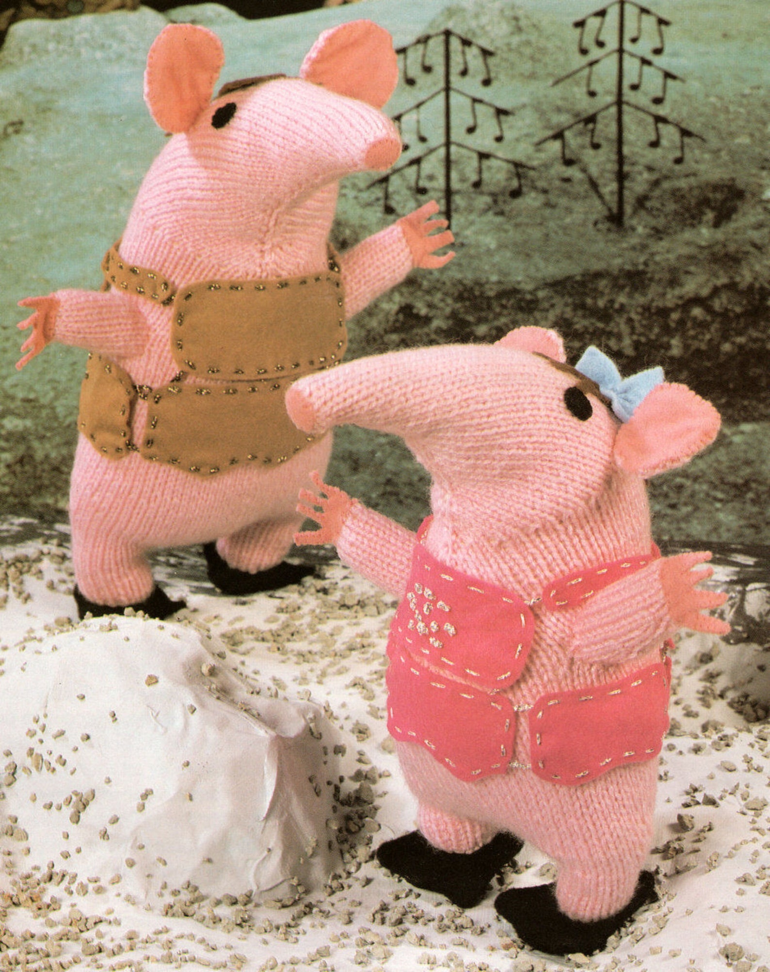 CUTIES Vintage Unique Clangers Toys Space Creatures Knitting Patterns ...