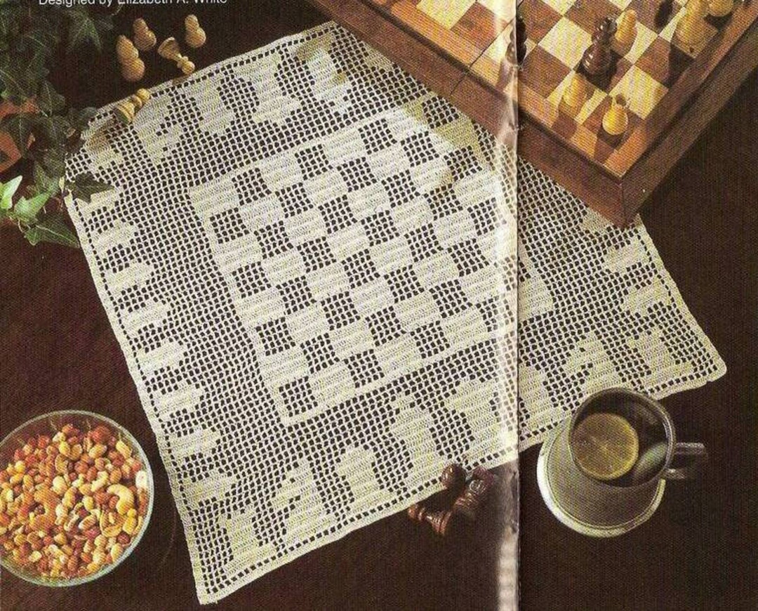 STUNNING Vintage Crochet Doily Filet Crochet Pattern Chess Board Square ...