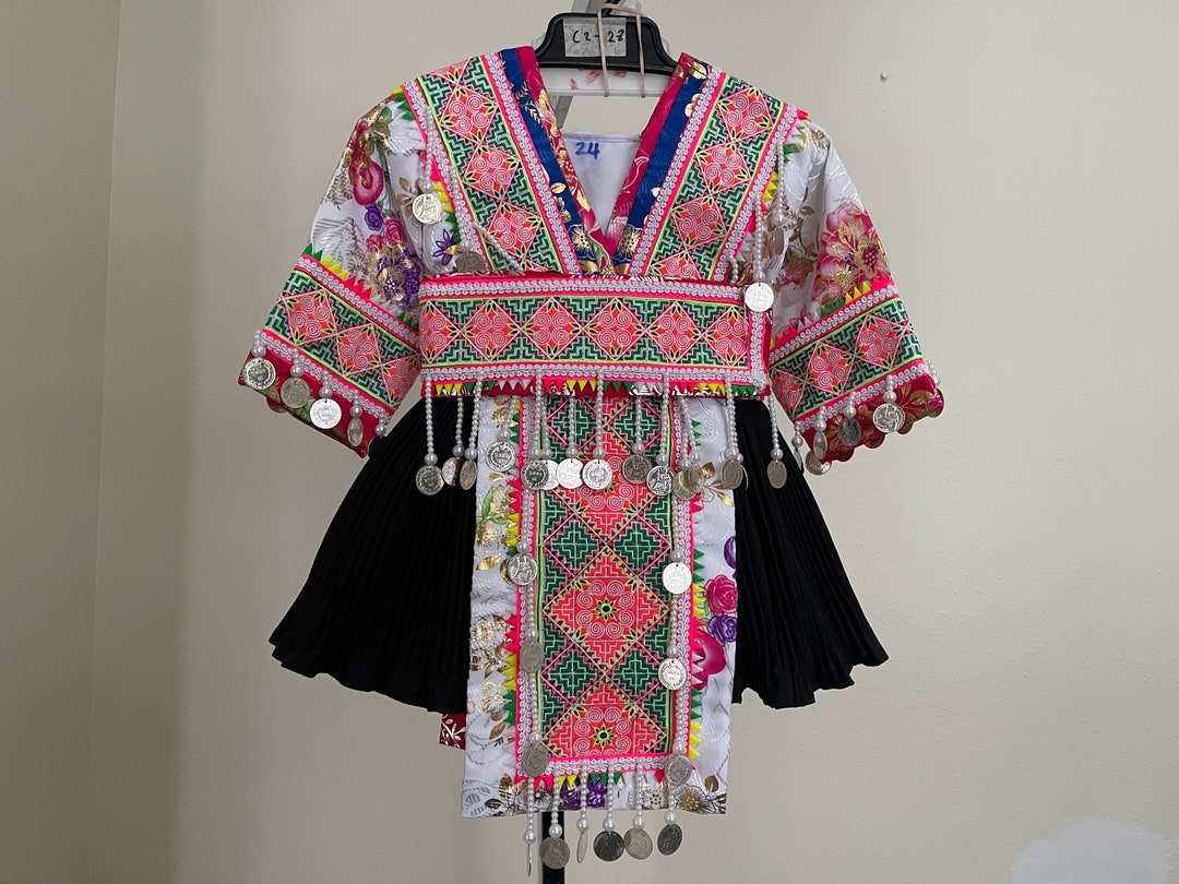 Hmong Paj Ntaub Qwj 2 Size 24 - Etsy