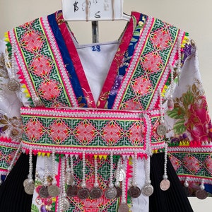 Hmong Paj Ntaub Qwj 1 Size 28 - Etsy