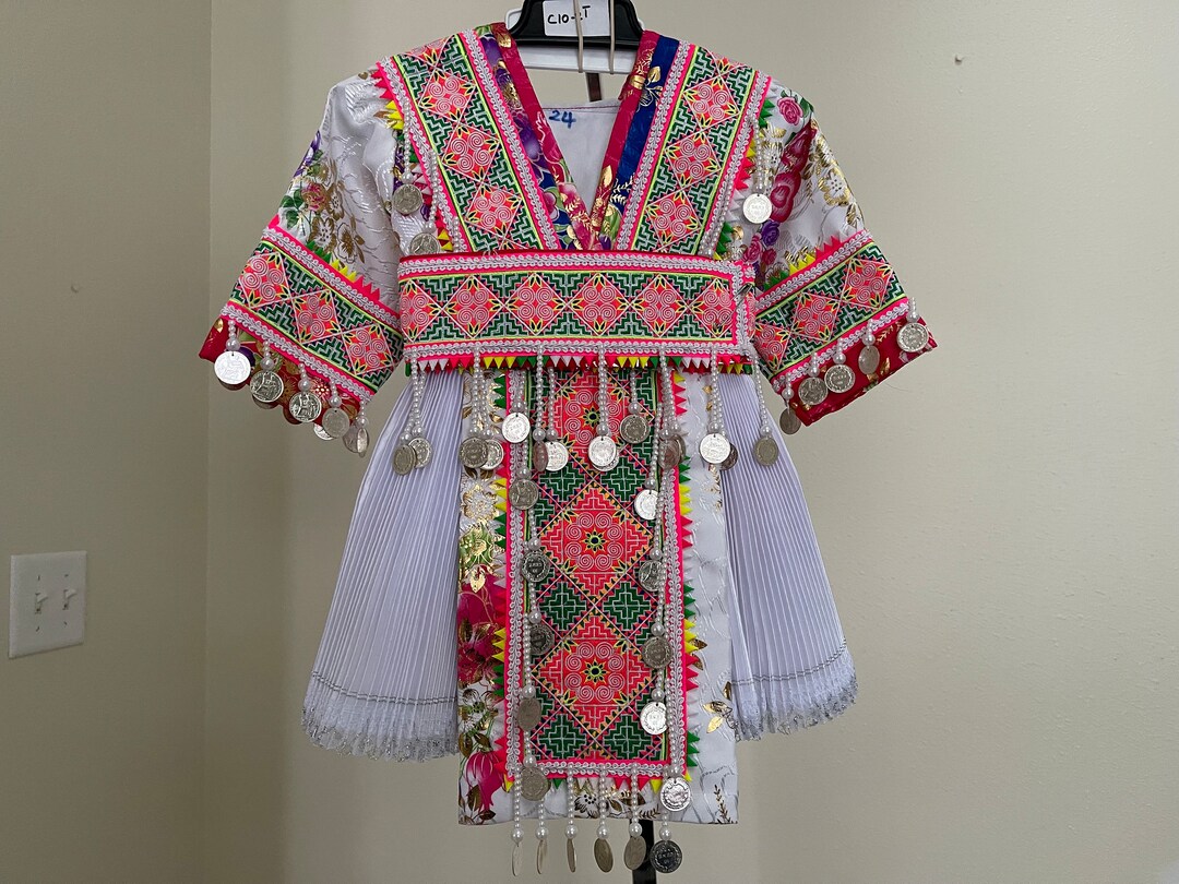 Hmong Paj Ntaub Qwj 1 Size 24 - Etsy