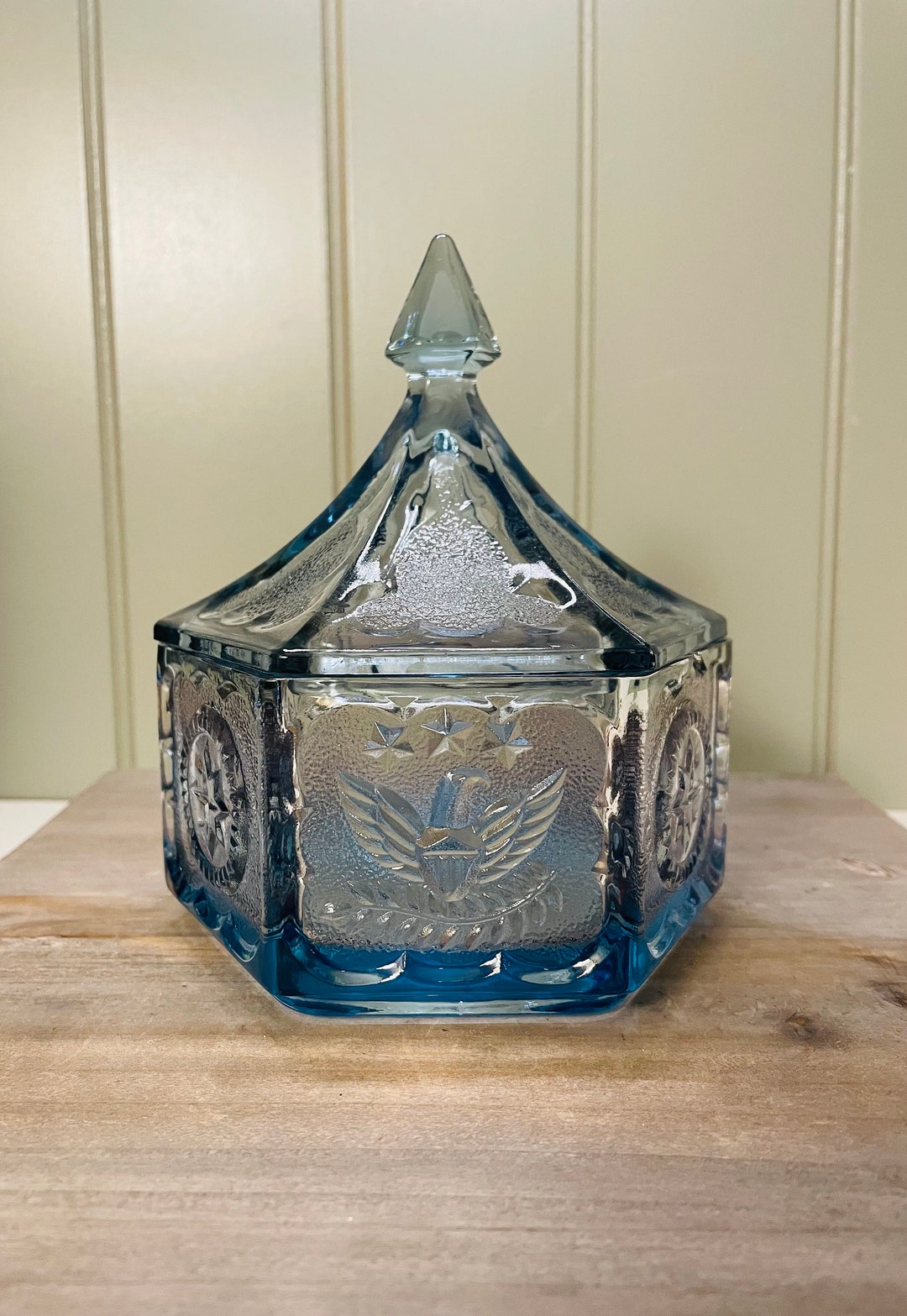 Vintage Tiara Colonial Light Blue Indiana Glass Candy Dish Eagle and ...