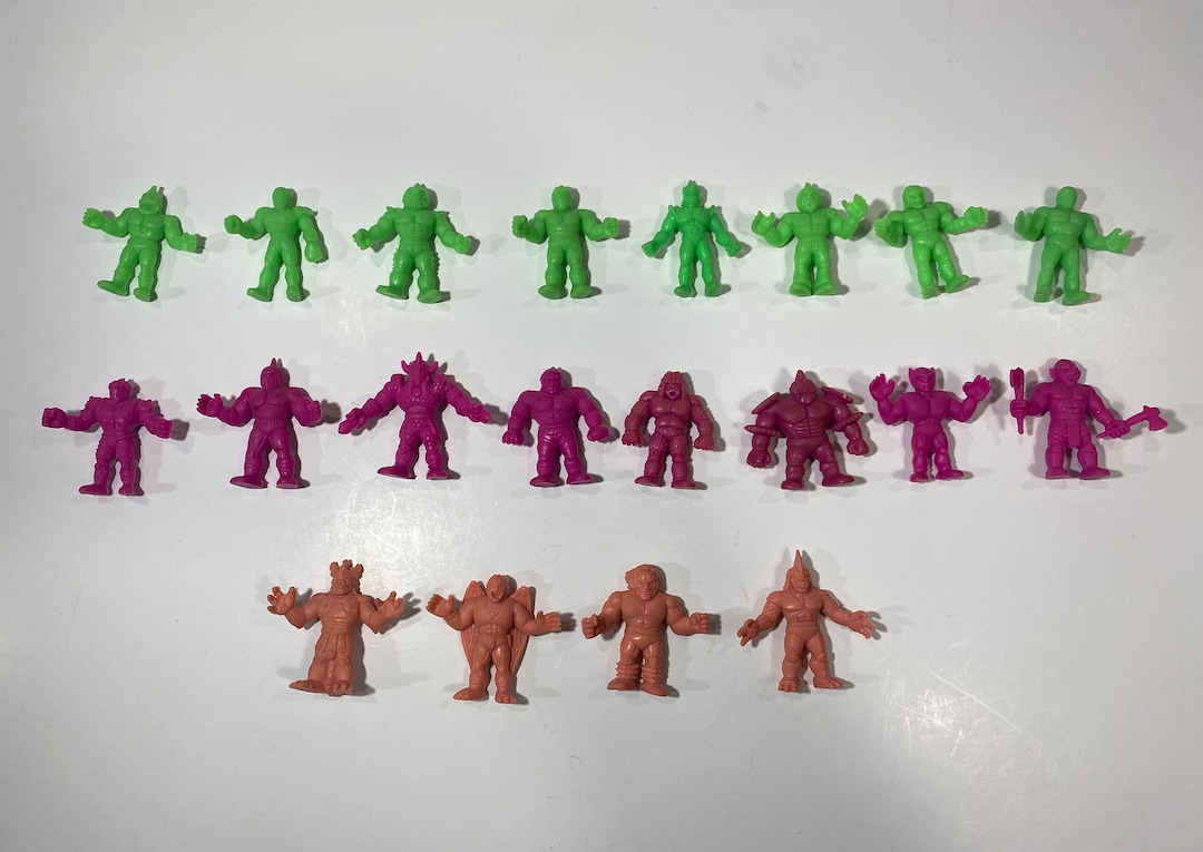 M.U.S.C.L.E. Men Lot of 20 Muscle Men Figures Flesh, Green, Purple ...
