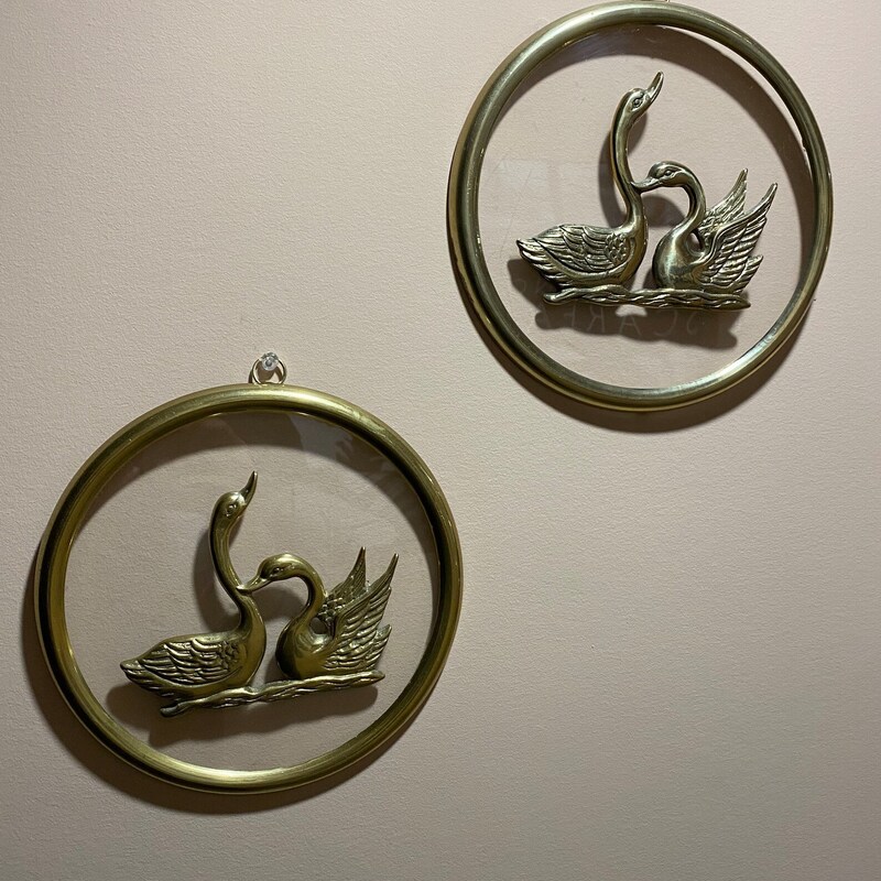 Swan Wall Mount - Etsy