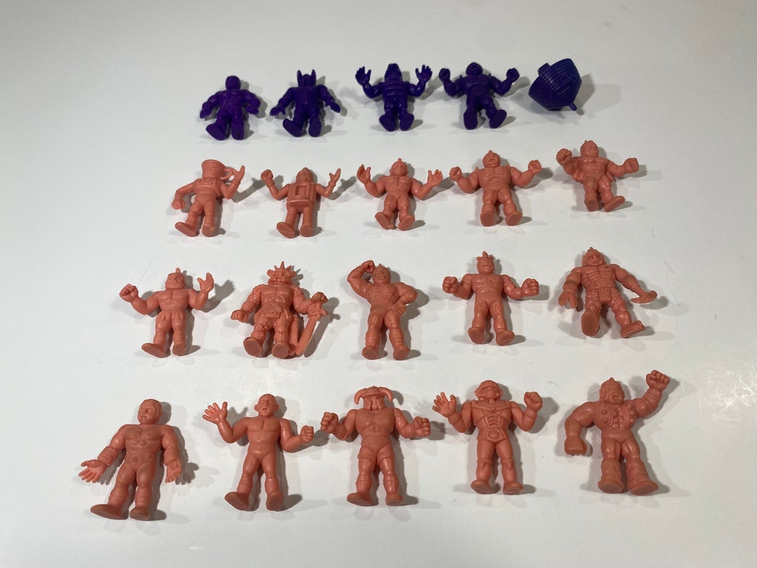 M.U.S.C.L.E. Men Lot of 20 Muscle Men Figures Flesh, Purple Mattel 1980 ...